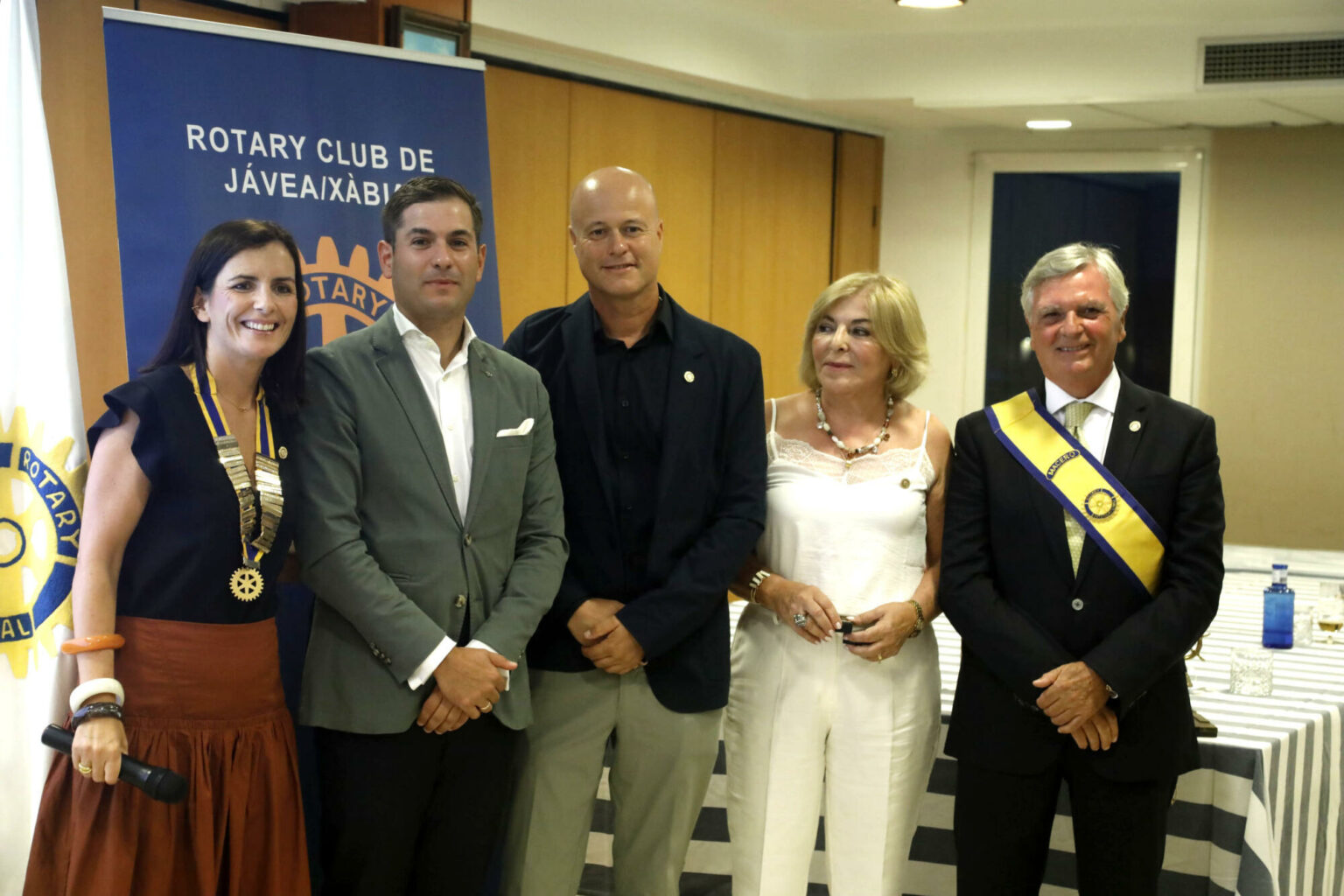 Ana Vasbinder asume la presidencia del Rotary Club Jávea | Marina Alta ...